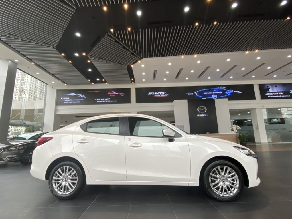 Giá xe New Mazda2 Premium 2024